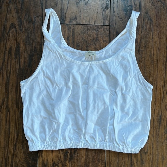 Aritzia | Tops | Aritzia Wilfred White Clinched Bottom Crop Top | Poshmark